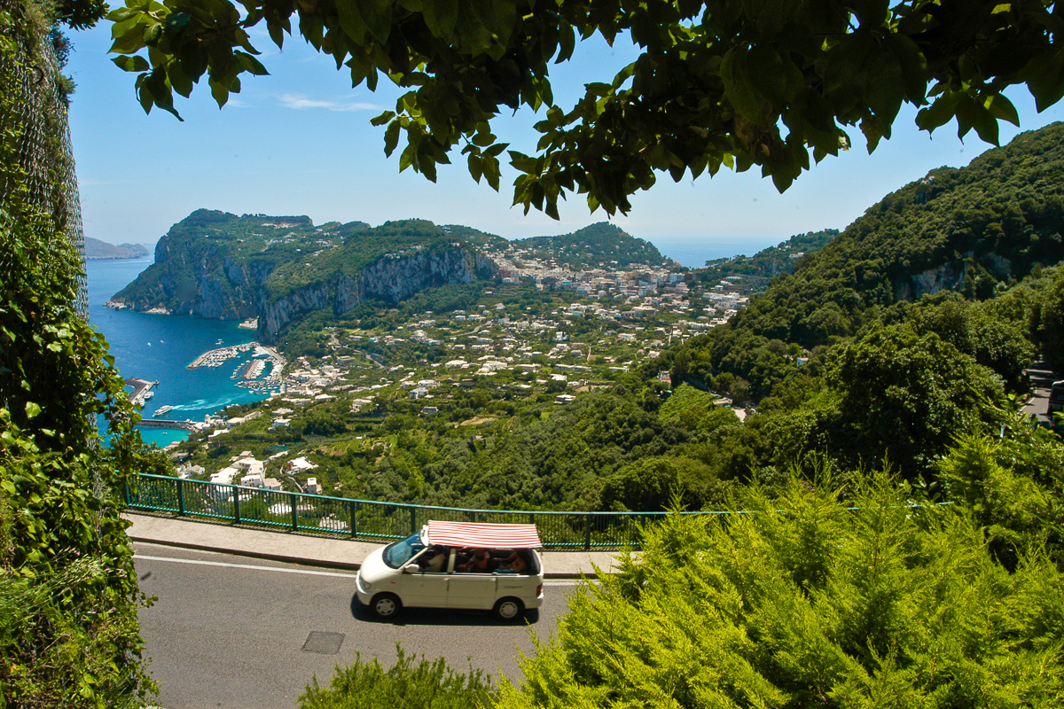 Getting Around Capri | Funicular, Bus and Taxis Info