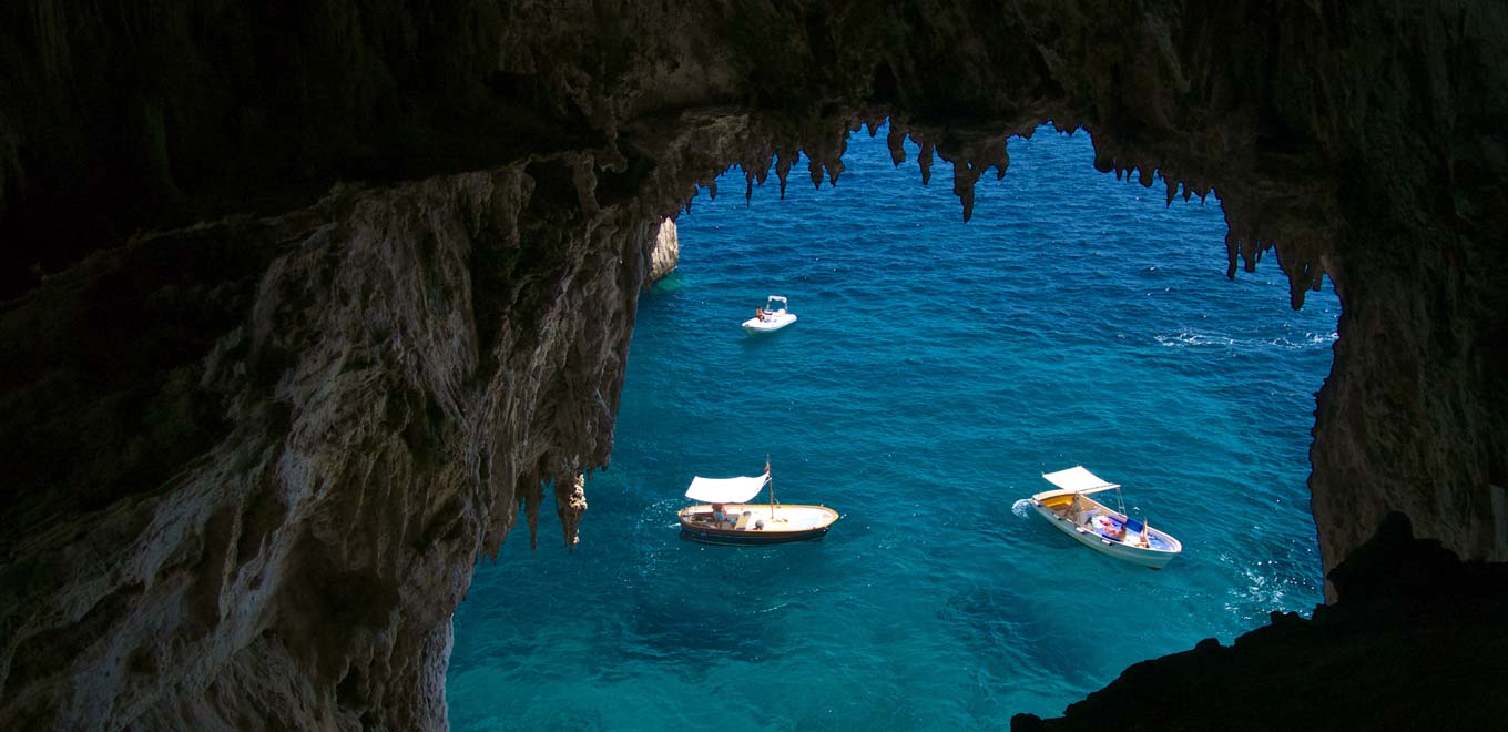 Noleggio barche a Capri e Costiera Amalfitana - Gita in barca per Capri ...